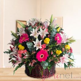 Florerias FioriNET ® | Arreglo Primaveral en Canasta